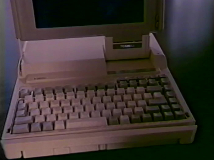 TOSHIBA : MICRO-ORDINATEUR PORTABLE | INA