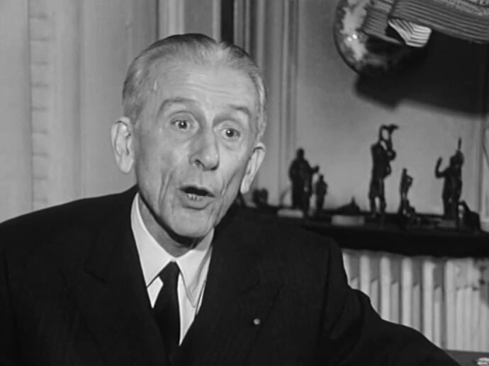 Raymond Bernard à propos du tournage du film "Le miracle des loups" | INA