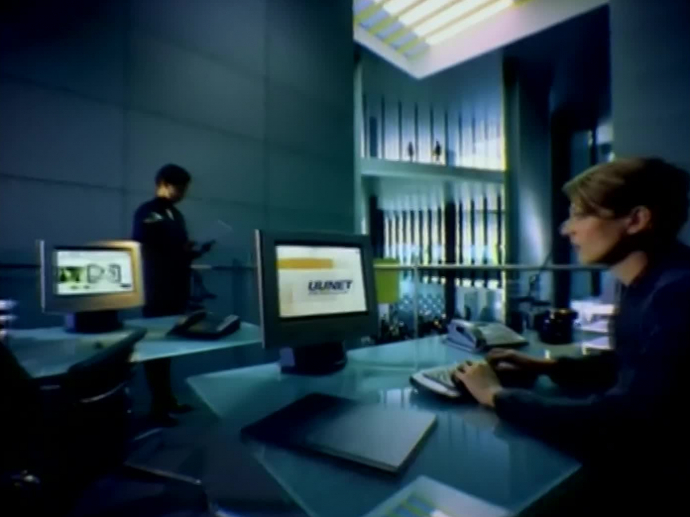 Uunet : Bouteille à la mer | INA