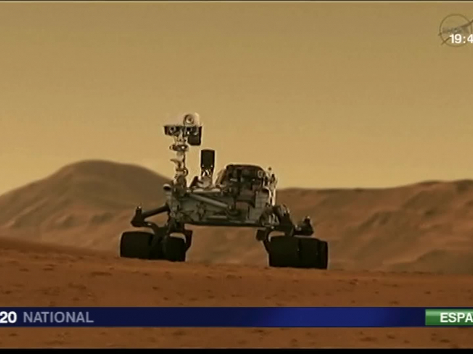 Le robot Curiosity s'apprête à rouler sur Mars | INA