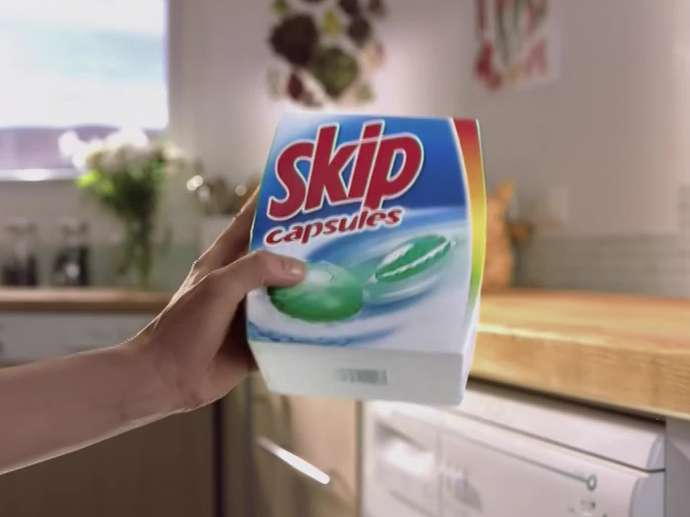 Skip capsules : Football | INA