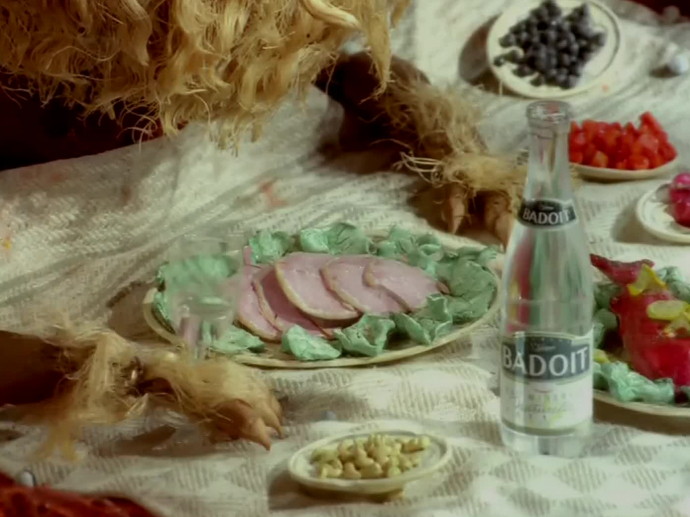 Badoit : Lion et zèbre | INA