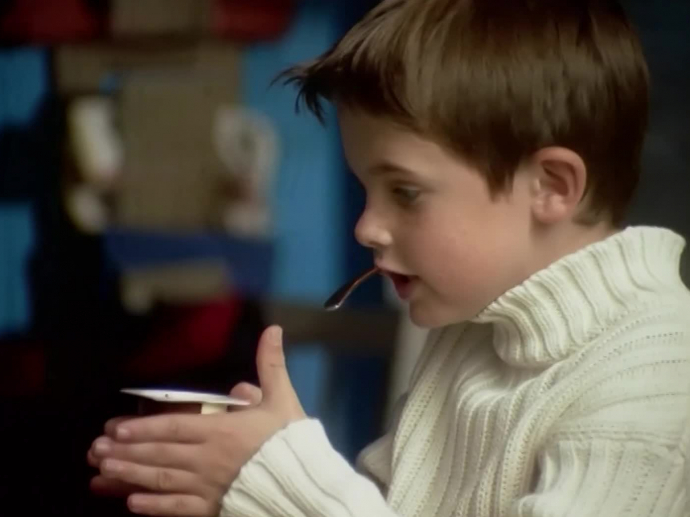 Danone kid gouter au lait : Plage version 13 secondes | INA