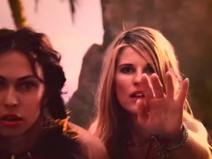 Universal music mobile : Amazonie version 30 secondes | INA