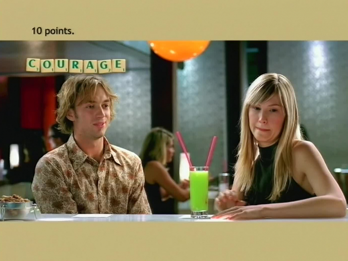 Scrabble : Classique le bar | INA