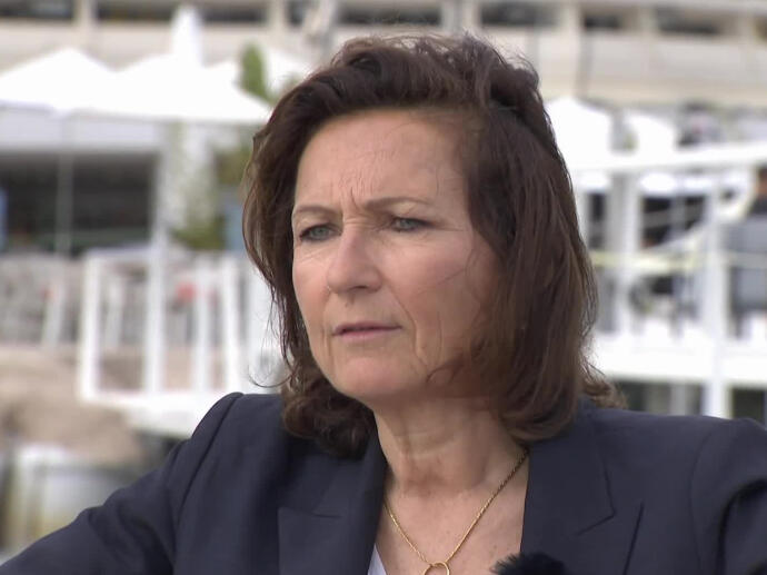 Plateau invitée : Elisabeth Tanner | INA