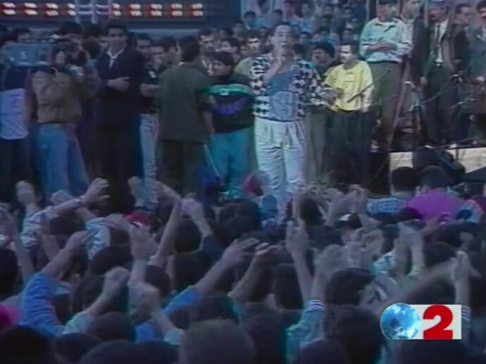 Algérie : assassinat du chanteur Cheb Hasni, victime de la violence ...