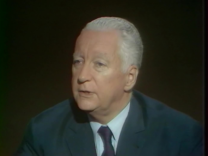 Pierre Messmer et René Andrieu sur la dissolution de la LCR | INA