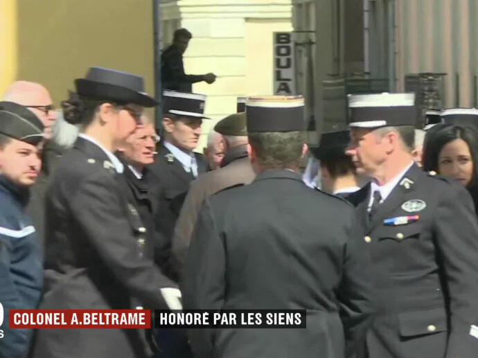 Carcassonne : cérémonie d'Arnaud Beltrame | INA