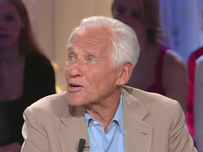 Rediffusion Interview biographie de Jean d'Ormesson | INA