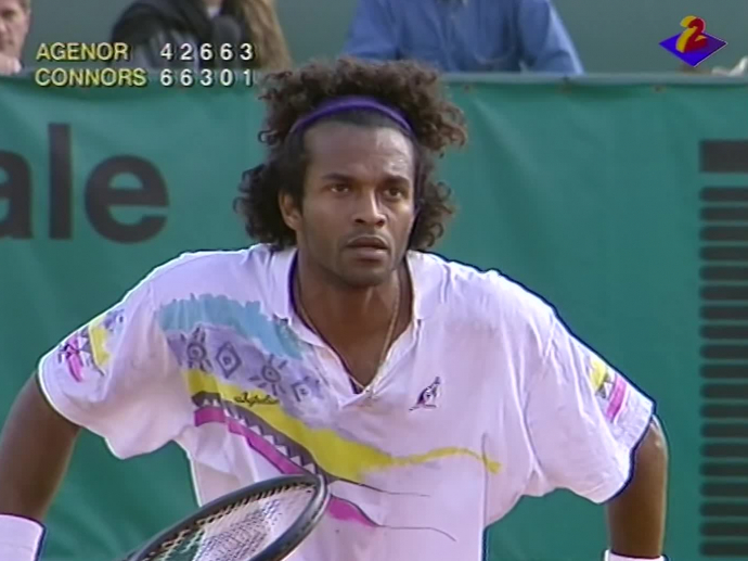 Connors juge de ligne | INA