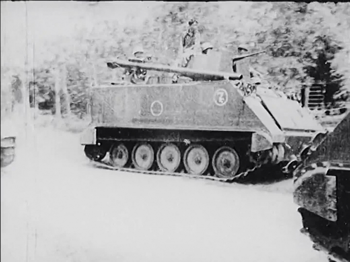 Combats de chars | INA