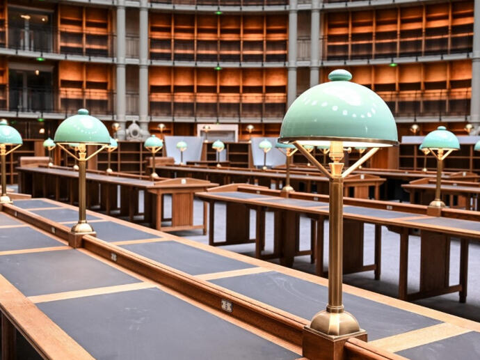 La salle Ovale, pièce mythique de la BnF Richelieu | INA